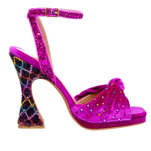 Betsey Johnson | Shoes | Nib Betsey Johnson Alianna Magenta Velvet ...